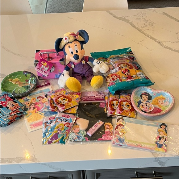 Disney | Toys | Disney Minnie Mouse And Princess Party Set Purple Pink ...